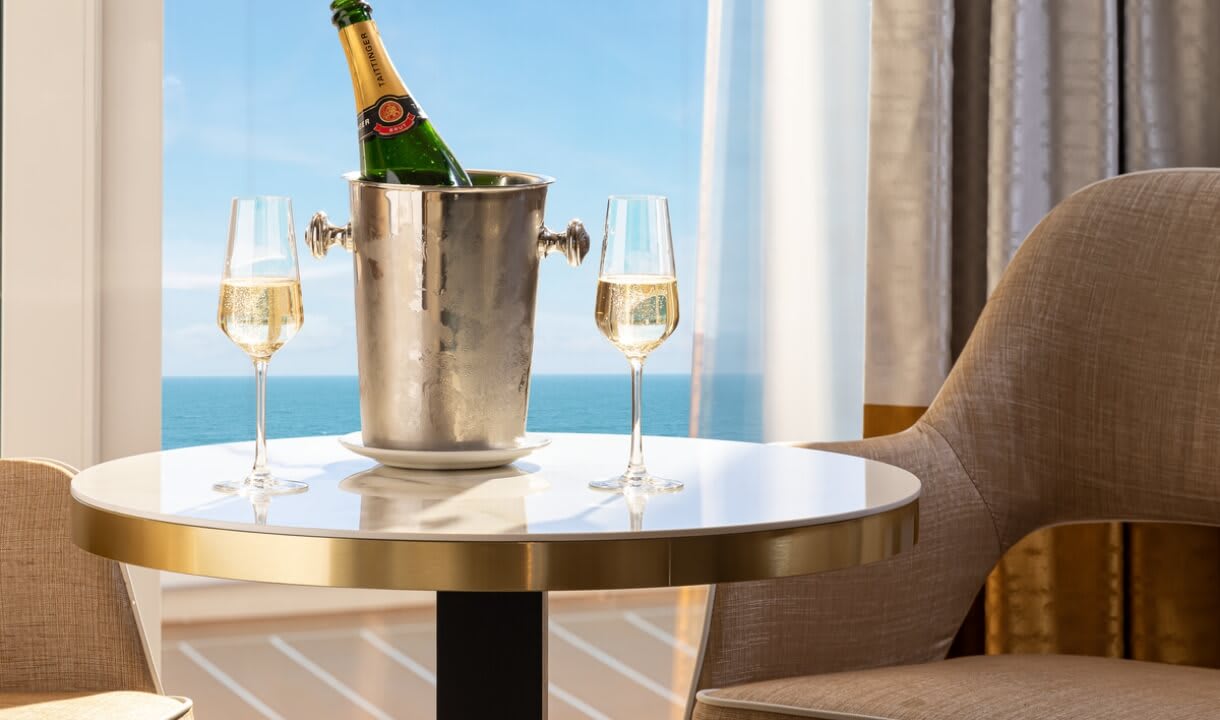 P&O's Azura Family-Friendly Cruise Ship | Imagine Cruising